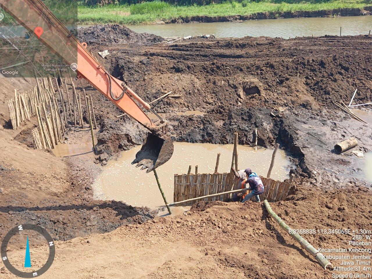 Pembangunan Spillway Sungai Tanggul Dimulai - Neo-Demokrasi